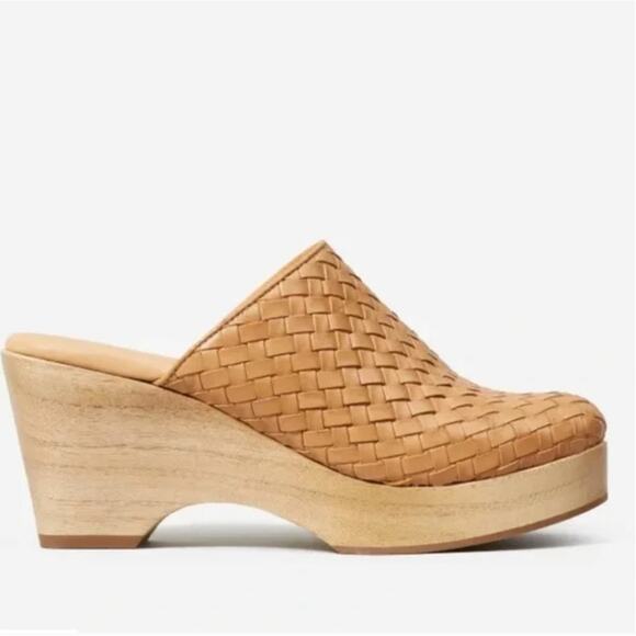 Everlane | Shoes | Everlane The Clog Woven Leather Wooden Mule Tan ...